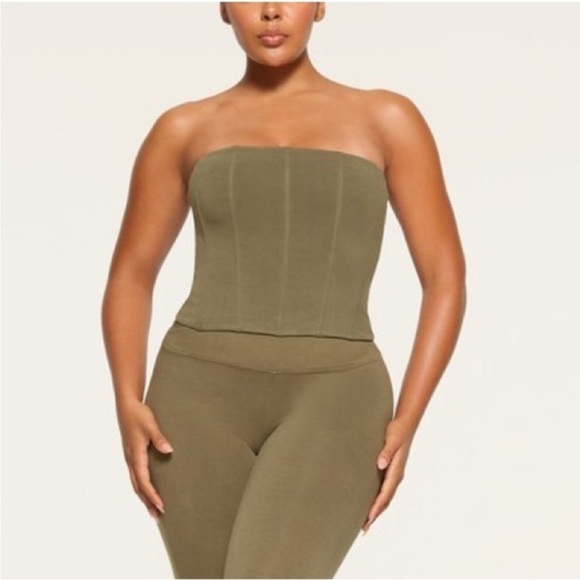 SKIMS | Tops | New Skims Outdoor Corset Tank | Poshmark